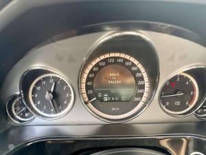 Brown Mercedes-Benz E 220 2010 in Vilnius, with an engine capacity of 2.14 L and mileage of 345 thousand km for 4999 €, photo 12 on AUTOMOTO.COM.LV