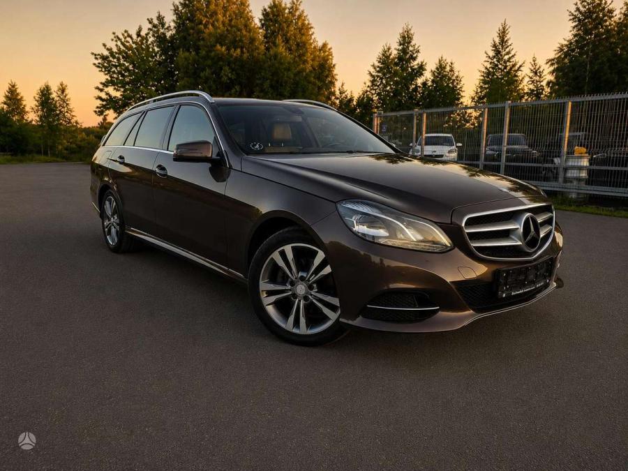 Коричневый Мерседес E 220 2014 в Пакруойис, объемом двигателя 2.10 л и пробегом 311 тыс. км за 6700 €, фото 3 на AUTOMOTO.COM.LV
