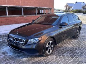 Brown Mercedes-Benz E 220 2017 in Klaipeda, with an engine capacity of 1.95 L and mileage of 356 thousand km for 8999 €, photo 6 on AUTOMOTO.COM.LV