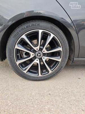 Brown Mercedes-Benz E 220 2022 in Kaunas, with an engine capacity of 2.00 L and mileage of 33 thousand km for 29999 €, photo 19 on AUTOMOTO.COM.LV