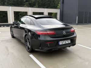 Green Mercedes-Benz E 220 2017 in Vilnius, with an engine capacity of 1.95 L and mileage of 214 thousand km for 28000 €, photo 5 on AUTOMOTO.COM.LV