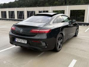 Green Mercedes-Benz E 220 2017 in Vilnius, with an engine capacity of 1.95 L and mileage of 214 thousand km for 28000 €, photo 6 on AUTOMOTO.COM.LV