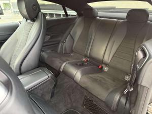 Green Mercedes-Benz E 220 2017 in Vilnius, with an engine capacity of 1.95 L and mileage of 214 thousand km for 28000 €, photo 12 on AUTOMOTO.COM.LV