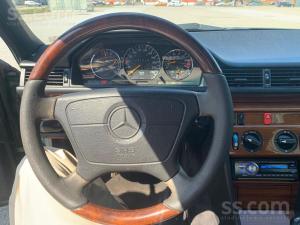 Zaļš Mercedes-Benz E 220 1994 Rīga, ar dzinēja tilpumu 2.20 L un nobraukumu 280 tūkst. km par 8000 €, foto 6 vietnē AUTOMOTO.COM.LV