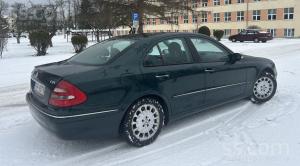 Zaļš Mercedes-Benz E 220 2004 Krāslava, ar dzinēja tilpumu 2.20 L un nobraukumu 319 tūkst. km par 3750 €, foto 3 vietnē AUTOMOTO.COM.LV