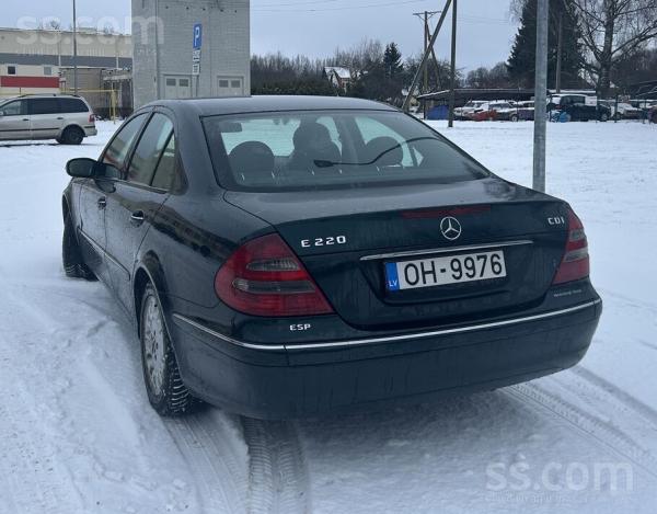 Zaļš Mercedes-Benz E 220 2004 Krāslava, ar dzinēja tilpumu 2.20 L un nobraukumu 319 tūkst. km par 3750 €, foto 4 vietnē AUTOMOTO.COM.LV