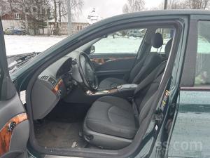 Zaļš Mercedes-Benz E 220 2004 Krāslava, ar dzinēja tilpumu 2.20 L un nobraukumu 319 tūkst. km par 3750 €, foto 9 vietnē AUTOMOTO.COM.LV