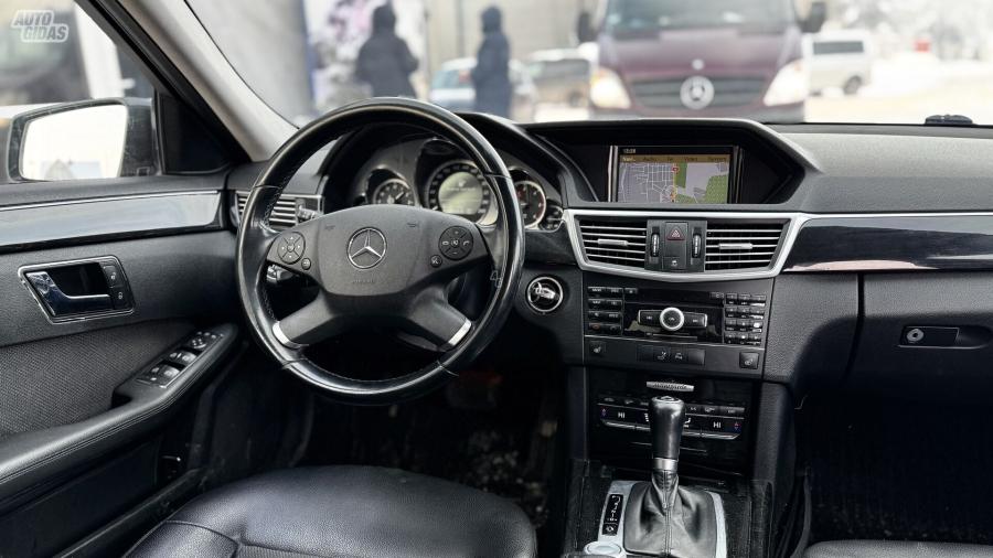 Zaļš Mercedes-Benz E 220 2009 Radviliškis, ar dzinēja tilpumu 2.10 L un nobraukumu 559 tūkst. km par 4150 €, foto 13 vietnē AUTOMOTO.COM.LV