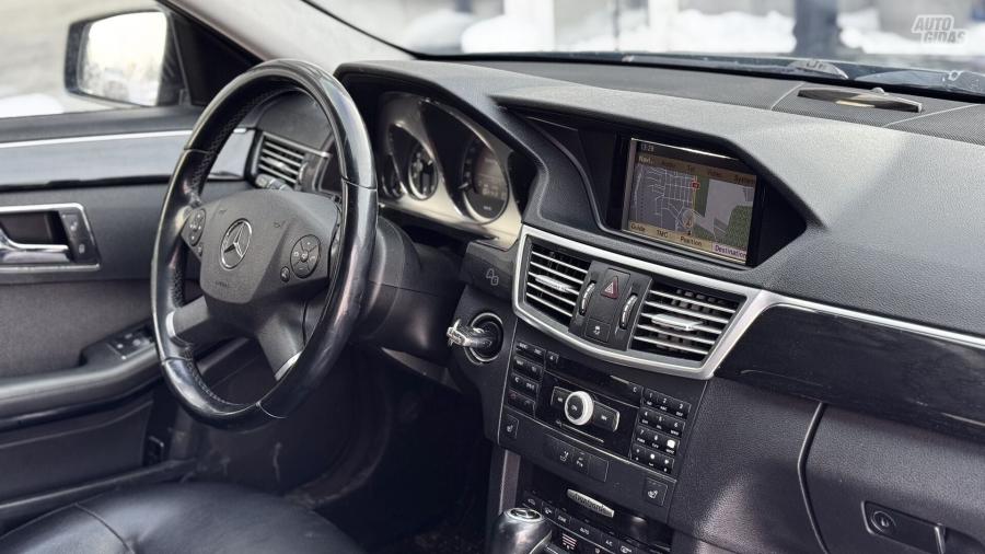 Zaļš Mercedes-Benz E 220 2009 Radviliškis, ar dzinēja tilpumu 2.10 L un nobraukumu 559 tūkst. km par 4150 €, foto 15 vietnē AUTOMOTO.COM.LV