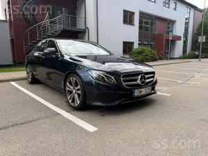 Green Mercedes-Benz E 220 2016 in Riga, with an engine capacity of 2.00 L and mileage of 222 thousand km for 20495 €, photo 4 on AUTOMOTO.COM.LV