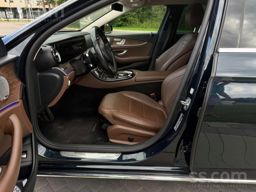 Green Mercedes-Benz E 220 2016 in Riga, with an engine capacity of 2.00 L and mileage of 222 thousand km for 20495 €, photo 13 on AUTOMOTO.COM.LV