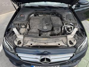 Green Mercedes-Benz E 220 2016 in Riga, with an engine capacity of 2.00 L and mileage of 222 thousand km for 20495 €, photo 17 on AUTOMOTO.COM.LV