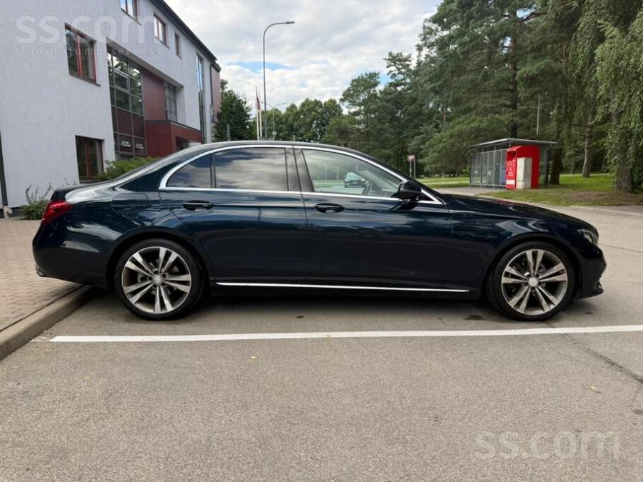 Zaļš Mercedes-Benz E 220 2016 Rīga, ar dzinēja tilpumu 2.00 L un nobraukumu 221 tūkst. km par 20495 €, foto 5 vietnē AUTOMOTO.COM.LV