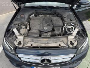 Zaļš Mercedes-Benz E 220 2016 Rīga, ar dzinēja tilpumu 2.00 L un nobraukumu 221 tūkst. km par 20495 €, foto 16 vietnē AUTOMOTO.COM.LV