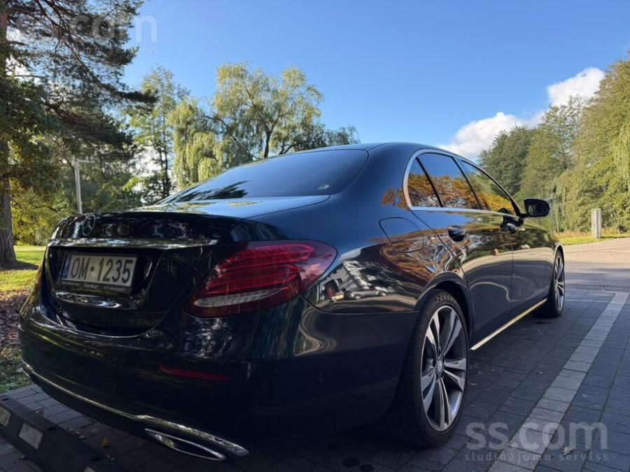 Zaļš Mercedes-Benz E 220 2016 Rīga, ar dzinēja tilpumu 2.00 L un nobraukumu 224 tūkst. km par 18695 €, foto 6 vietnē AUTOMOTO.COM.LV