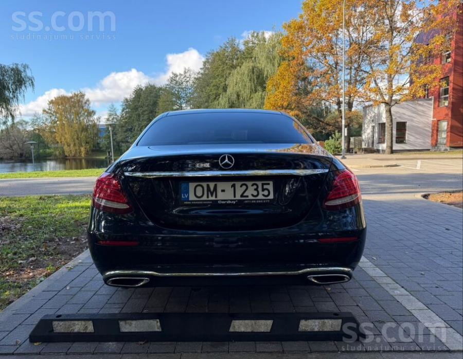 Zaļš Mercedes-Benz E 220 2016 Rīga, ar dzinēja tilpumu 2.00 L un nobraukumu 224 tūkst. km par 18695 €, foto 7 vietnē AUTOMOTO.COM.LV