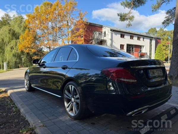 Zaļš Mercedes-Benz E 220 2016 Rīga, ar dzinēja tilpumu 2.00 L un nobraukumu 224 tūkst. km par 18695 €, foto 8 vietnē AUTOMOTO.COM.LV