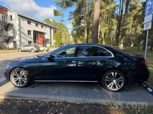 Zaļš Mercedes-Benz E 220 2016 Rīga, ar dzinēja tilpumu 2.00 L un nobraukumu 224 tūkst. km par 18695 €, foto 9 vietnē AUTOMOTO.COM.LV