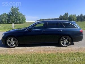 Zaļš Mercedes-Benz E 220 2016 Rīga, ar dzinēja tilpumu 2.00 L un nobraukumu 207 tūkst. km par 15800 €, foto 3 vietnē AUTOMOTO.COM.LV