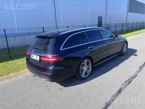 Zaļš Mercedes-Benz E 220 2016 Rīga, ar dzinēja tilpumu 2.00 L un nobraukumu 207 tūkst. km par 15800 €, foto 4 vietnē AUTOMOTO.COM.LV