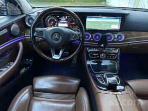 Zaļš Mercedes-Benz E 220 2016 Rīga, ar dzinēja tilpumu 2.00 L un nobraukumu 207 tūkst. km par 15800 €, foto 12 vietnē AUTOMOTO.COM.LV