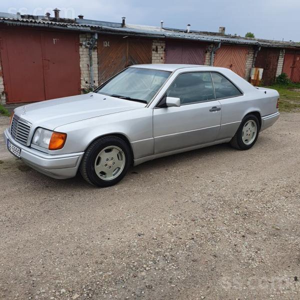 Серый Мерседес E 220 1996 в Рига, объемом двигателя 2.20 л и пробегом 447 тыс. км за 6200 €, фото 2 на AUTOMOTO.COM.LV