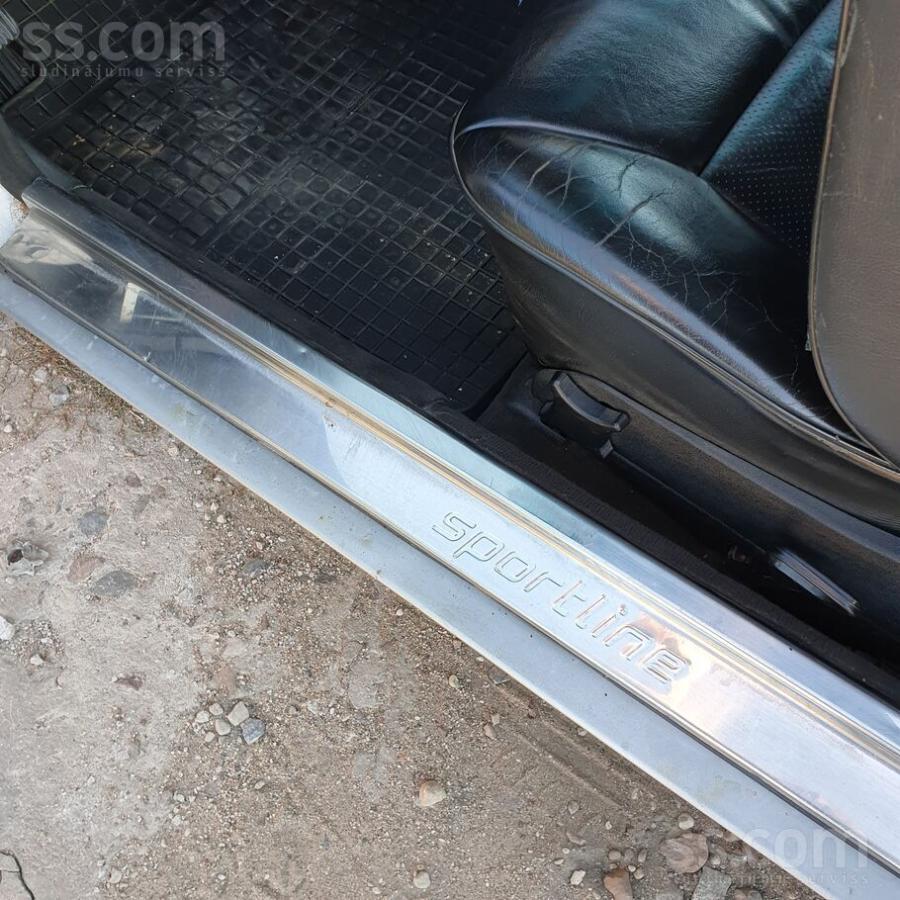 Pelēks Mercedes-Benz E 220 1996 Rīga, ar dzinēja tilpumu 2.20 L un nobraukumu 447 tūkst. km par 6200 €, foto 7 vietnē AUTOMOTO.COM.LV