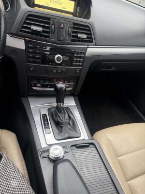 Grey Mercedes-Benz E 220 2010 in Vilnius, with an engine capacity of 2.20 L and mileage of 295 thousand km for 6700 €, photo 23 on AUTOMOTO.COM.LV