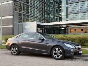 Pelēks Mercedes-Benz E 220 2010 Rīga, ar dzinēja tilpumu 2.20 L un nobraukumu 275 tūkst. km par 7800 €, foto 6 vietnē AUTOMOTO.COM.LV
