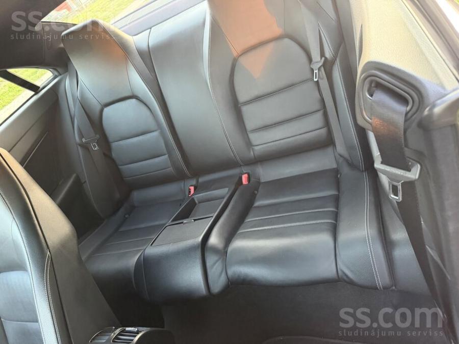 Pelēks Mercedes-Benz E 220 2010 Rīga, ar dzinēja tilpumu 2.20 L un nobraukumu 275 tūkst. km par 7800 €, foto 12 vietnē AUTOMOTO.COM.LV
