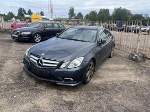 Grey Mercedes-Benz E 220 2011 in Alytus, with an engine capacity of 2.10 L and mileage of 268 thousand km for 3650 €, photo  on AUTOMOTO.COM.LV