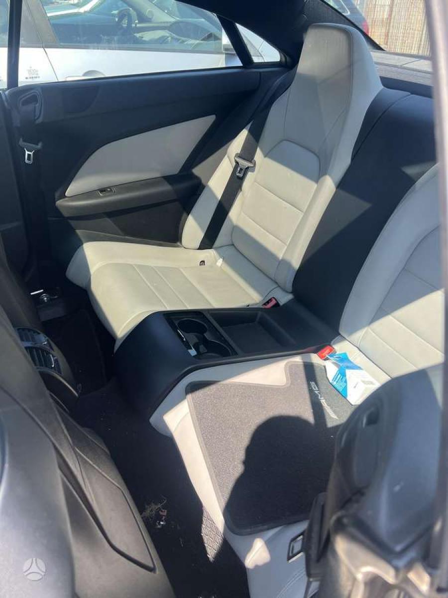 Grey Mercedes-Benz E 220 2011 in Alytus, with an engine capacity of 2.10 L and mileage of 268 thousand km for 3650 €, photo 14 on AUTOMOTO.COM.LV