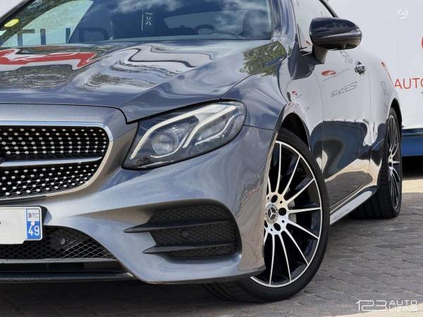 Pelēks Mercedes-Benz E 220 2017 Tauragė, ar dzinēja tilpumu 2.00 L un nobraukumu 209 tūkst. km par 22300 €, foto 3 vietnē AUTOMOTO.COM.LV