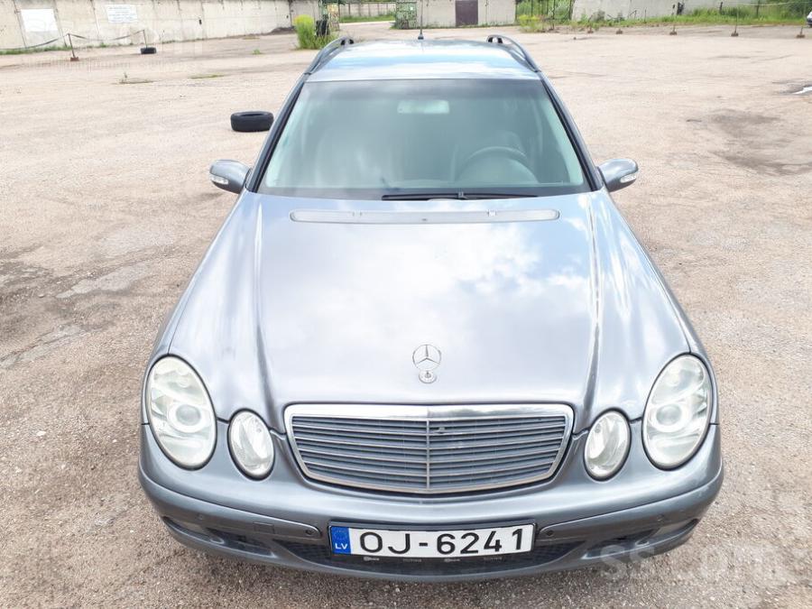 Серый Мерседес E 220 2006 в Даугавпилс, объемом двигателя 2.20 л и пробегом 326 тыс. км за 3200 €, фото 1 на AUTOMOTO.COM.LV