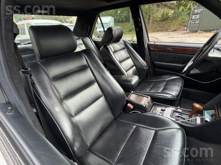 Grey Mercedes-Benz E 220 1993 in Riga, with an engine capacity of 2.20 L and mileage of 249 thousand km for 7880 €, photo 17 on AUTOMOTO.COM.LV