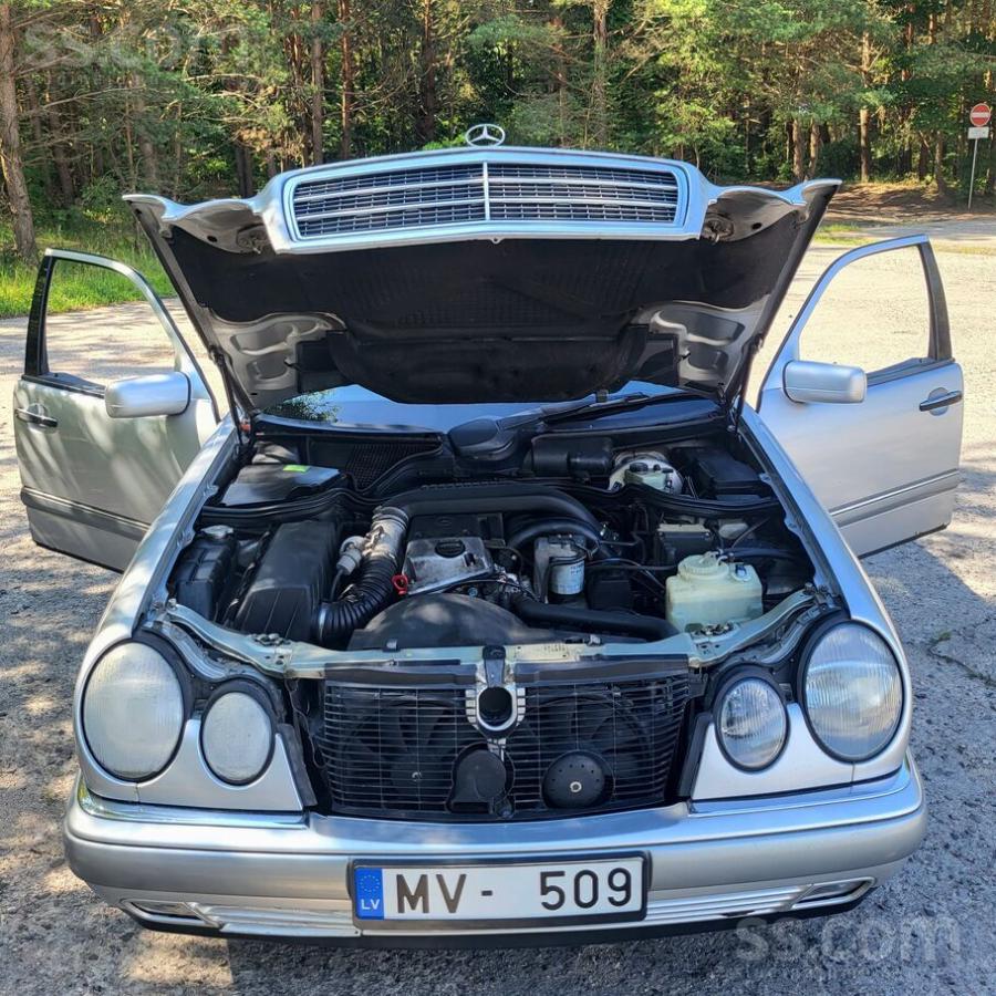 Grey Mercedes-Benz E 220 1996 in Liepaja, with an engine capacity of 2.20 L and mileage of 399 thousand km for 1000 €, photo 13 on AUTOMOTO.COM.LV