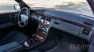 Серый Мерседес E 220 1996 в Рига, объемом двигателя 2.20 л и пробегом 124 тыс. км за 6590 €, фото 15 на AUTOMOTO.COM.LV