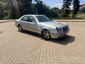 Pelēks Mercedes-Benz E 220 1999 Saldus, ar dzinēja tilpumu 2.20 L un nobraukumu 119 tūkst. km par 2550 €, foto 5 vietnē AUTOMOTO.COM.LV