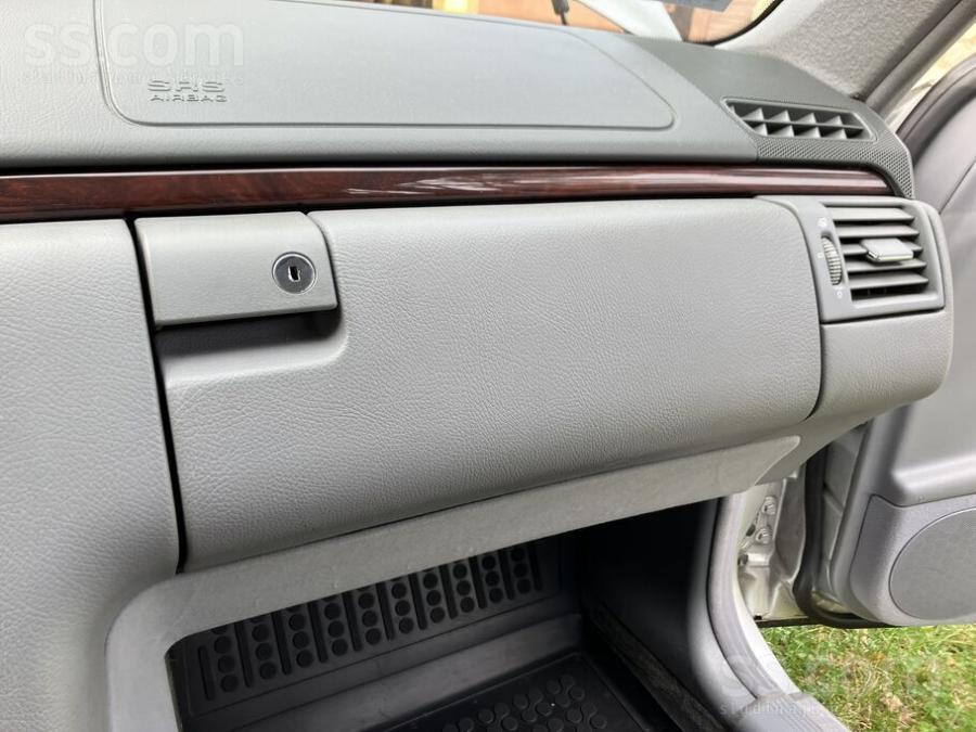 Pelēks Mercedes-Benz E 220 2002 Rīga, ar dzinēja tilpumu 2.20 L un nobraukumu 286 tūkst. km par 2450 €, foto 14 vietnē AUTOMOTO.COM.LV