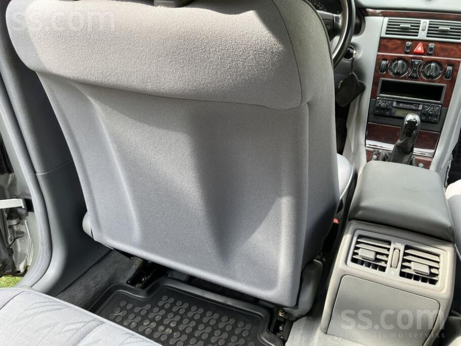 Pelēks Mercedes-Benz E 220 2002 Rīga, ar dzinēja tilpumu 2.20 L un nobraukumu 286 tūkst. km par 2450 €, foto 20 vietnē AUTOMOTO.COM.LV