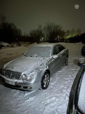Grey Mercedes-Benz E 220 2002 in Rokiskis, with an engine capacity of 2.15 L and mileage of 440 thousand km for 1000 €, photo 9 on AUTOMOTO.COM.LV
