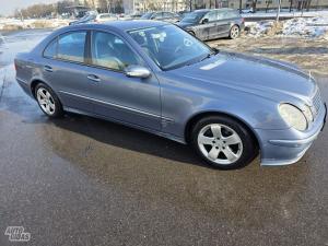 Grey Mercedes-Benz E 220 2002 in Kaunas, with an engine capacity of 2.10 L and mileage of 359 thousand km for 1700 €, photo 6 on AUTOMOTO.COM.LV