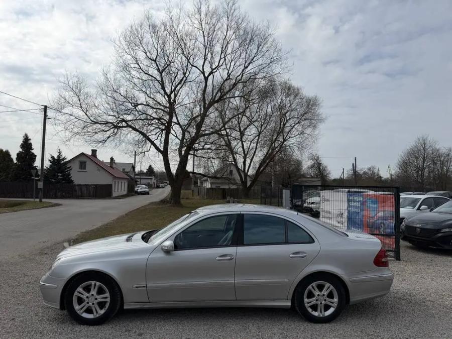 Серый Мерседес E 220 2002 в Вентспилс, объемом двигателя 2.20 л и пробегом 316 тыс. км за 1700 €, фото 9 на AUTOMOTO.COM.LV