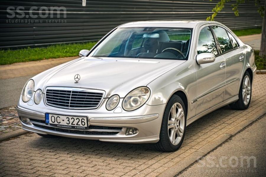 Pelēks Mercedes-Benz E 220 2002 Rīga, ar dzinēja tilpumu 2.20 L un nobraukumu 335 tūkst. km par 1990 €, foto 1 vietnē AUTOMOTO.COM.LV