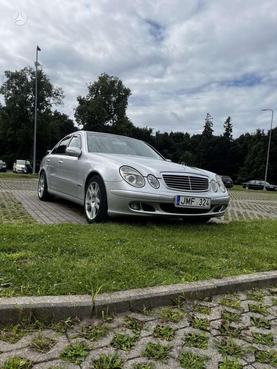 Серый Мерседес E 220 2002 в Каунас, объемом двигателя 2.15 л и пробегом 375 тыс. км за 1550 €, фото 8 на AUTOMOTO.COM.LV