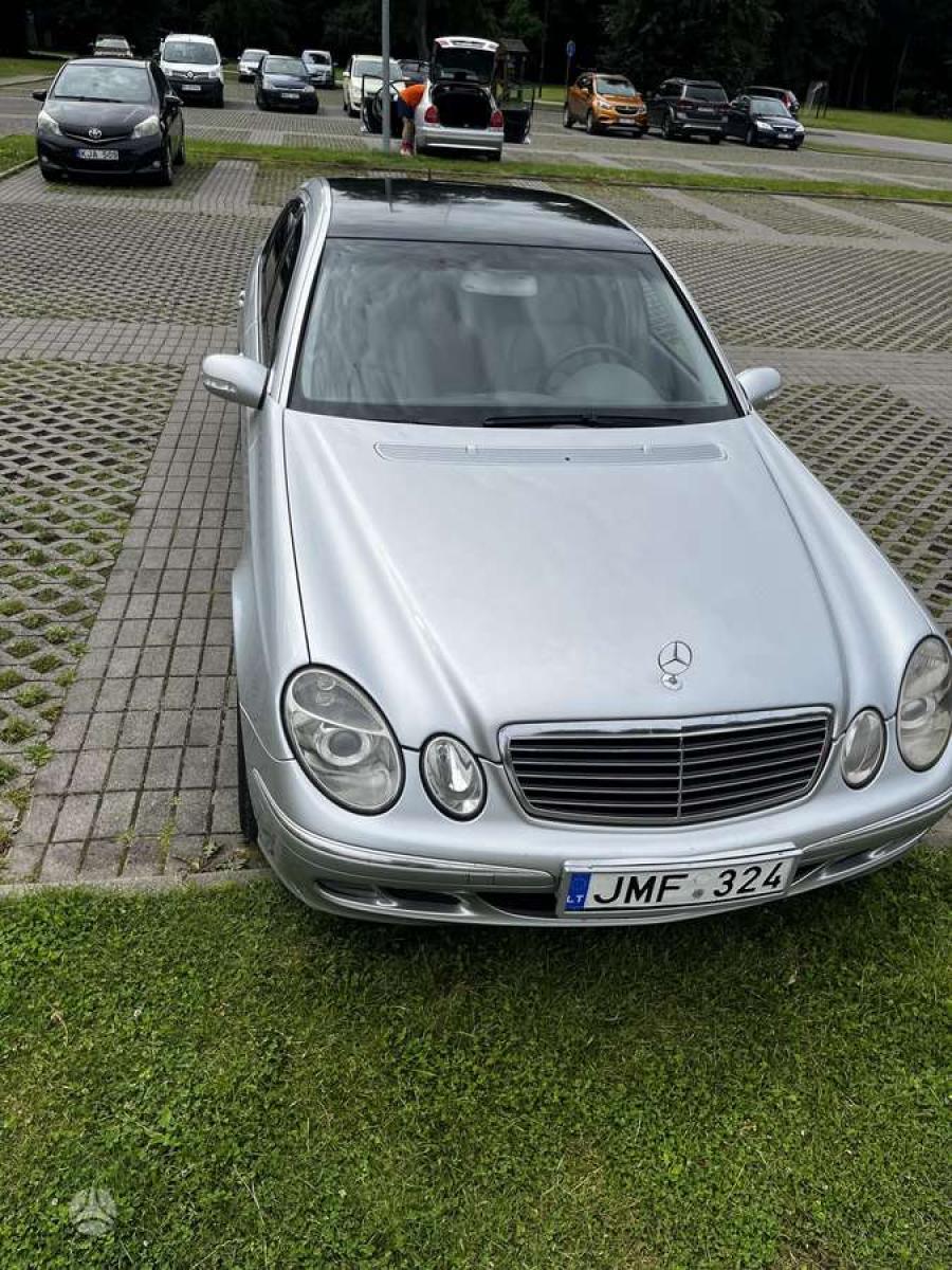 Серый Мерседес E 220 2002 в Каунас, объемом двигателя 2.15 л и пробегом 375 тыс. км за 1550 €, фото 10 на AUTOMOTO.COM.LV