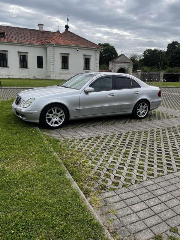 Серый Мерседес E 220 2002 в Каунас, объемом двигателя 2.15 л и пробегом 375 тыс. км за 1550 €, фото 10 на AUTOMOTO.COM.LV