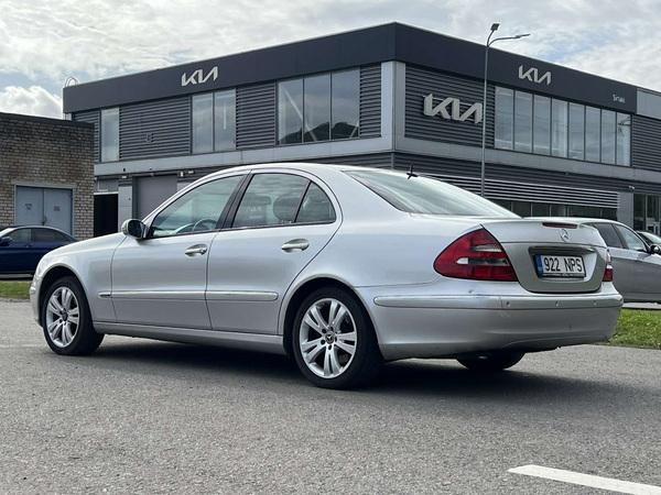 Серый Мерседес E 220 2002 в Нарва, объемом двигателя 2.10 л и пробегом 429 тыс. км за 2499 €, фото 7 на AUTOMOTO.COM.LV