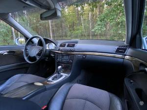 Pelēks Mercedes-Benz E 220 2002 Klaipėda, ar dzinēja tilpumu 2.15 L un nobraukumu 334 tūkst. km par 2500 €, foto 9 vietnē AUTOMOTO.COM.LV