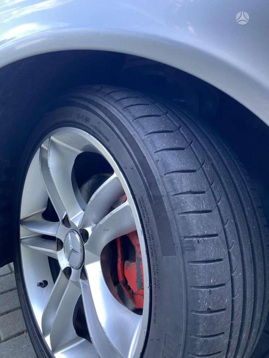 Pelēks Mercedes-Benz E 220 2002 Klaipėda, ar dzinēja tilpumu 2.15 L un nobraukumu 334 tūkst. km par 2500 €, foto 15 vietnē AUTOMOTO.COM.LV